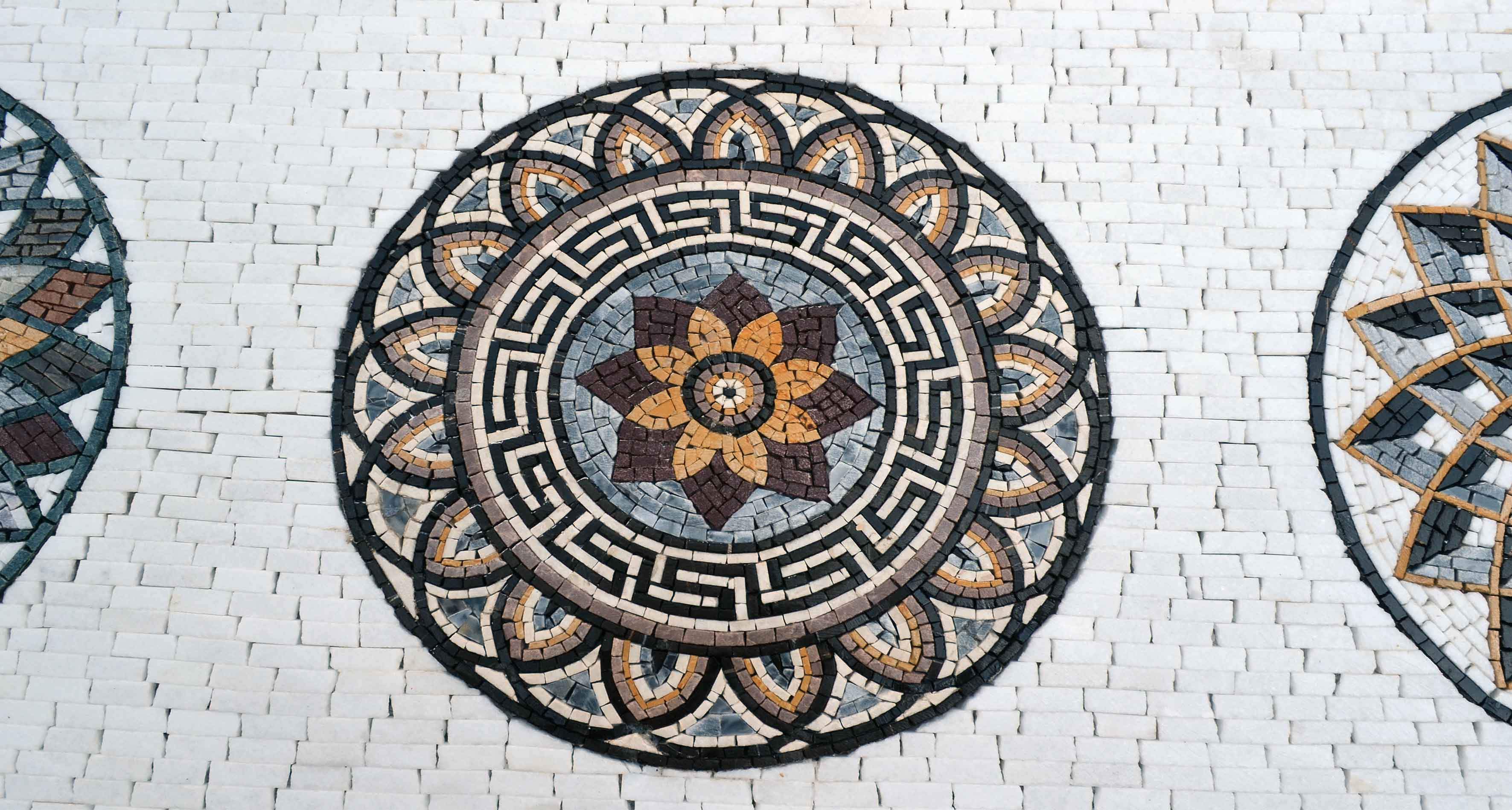 Geometric Mosaic Medallions - Cinque Collection – Mozaico