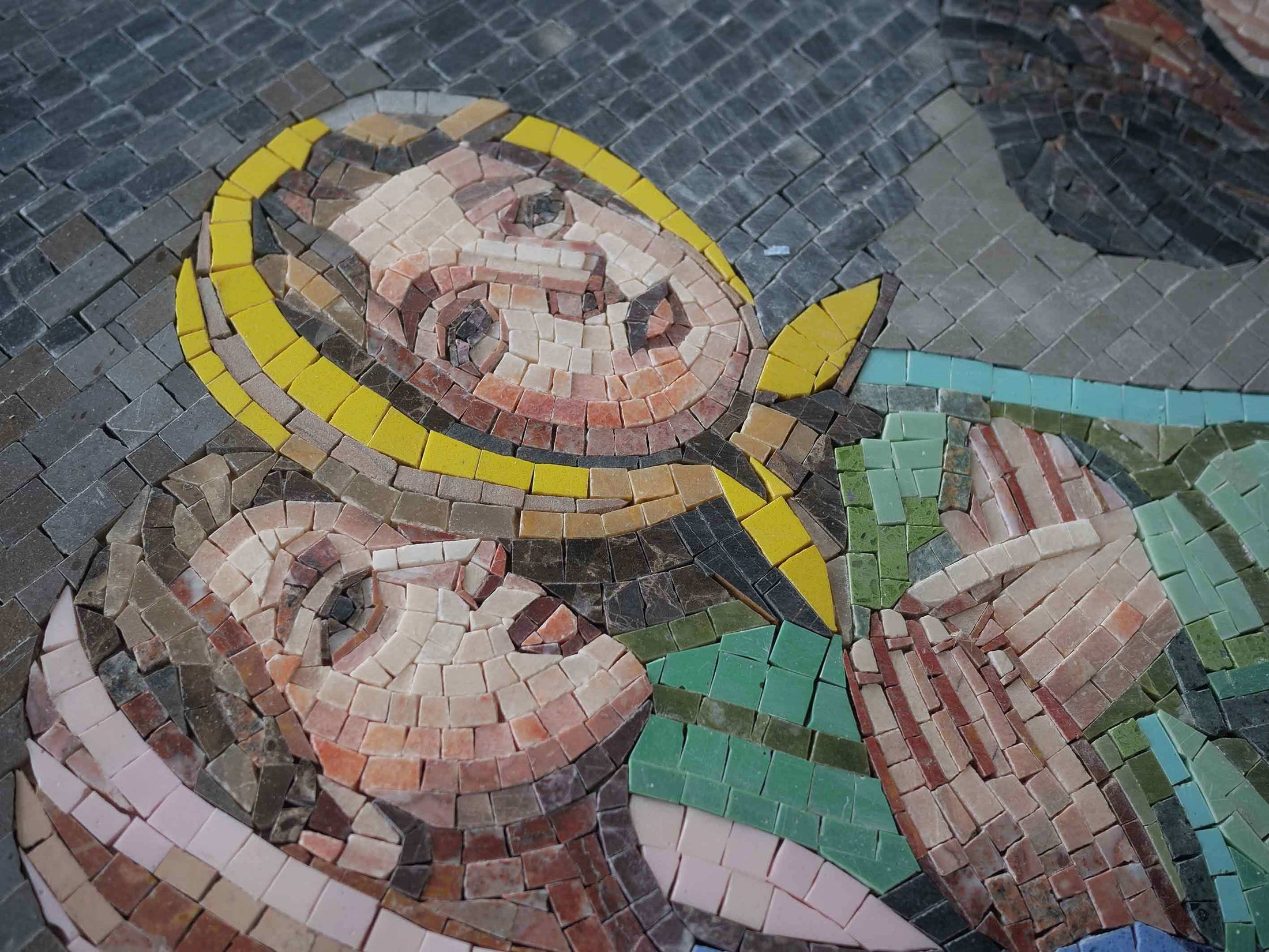 Virgin Mary Mosaic Art with Children | Mozaico