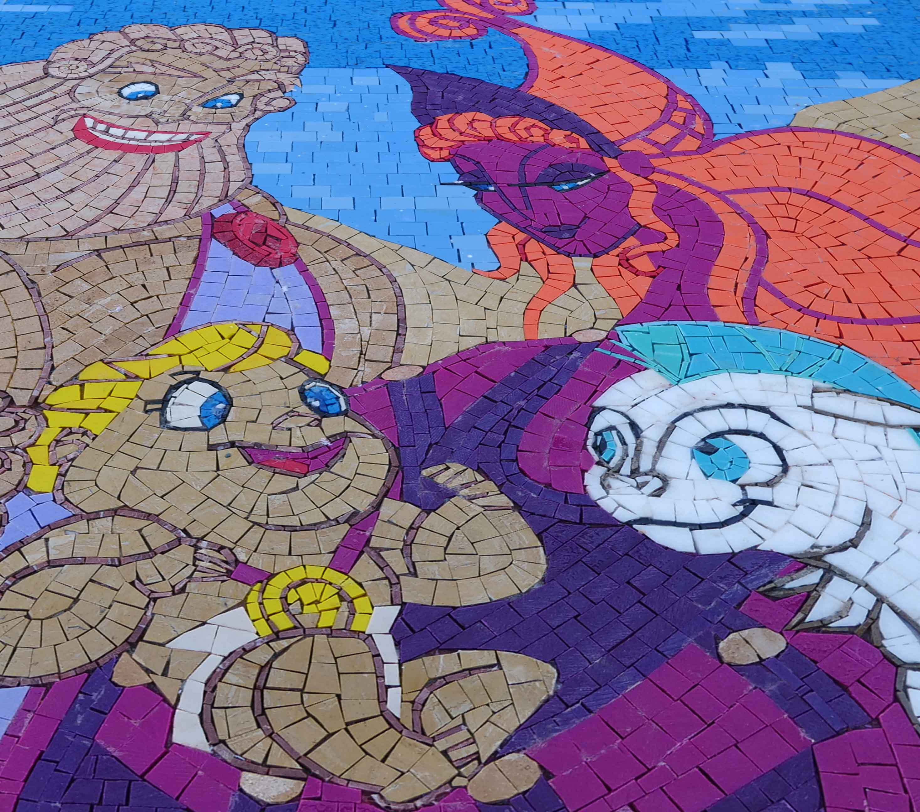 Mosaic Artwork - Hercules & Family | Mozaico